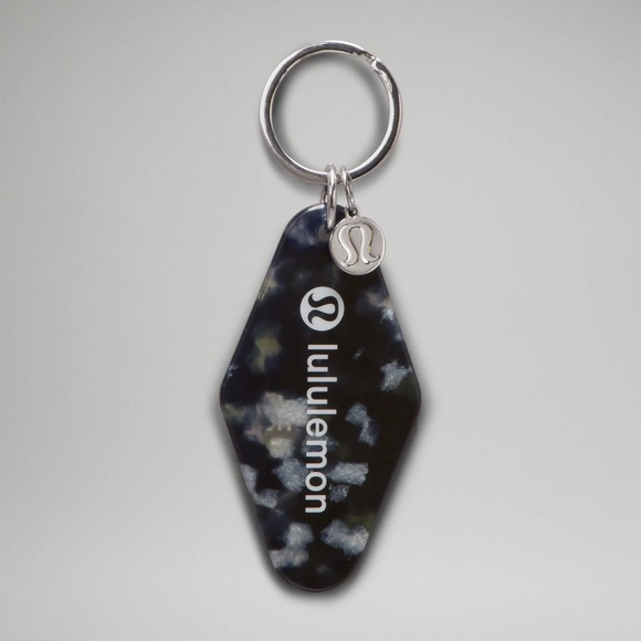 lululemon athletica | Accessories | Nwt Lululemon Diamond Shaped Hotel ...